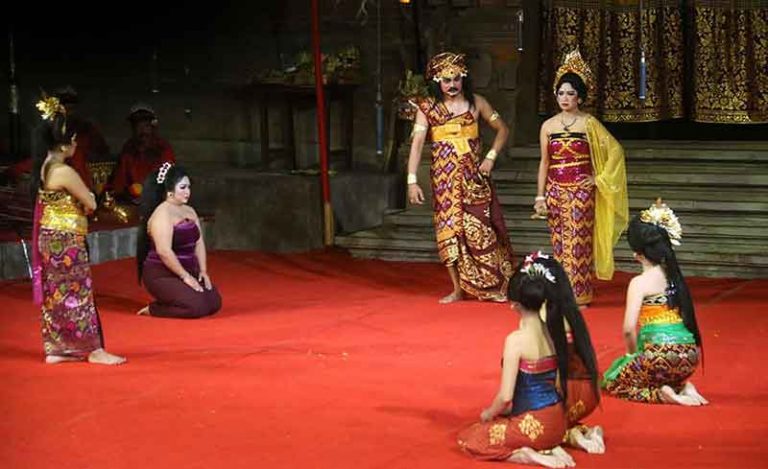 10 Kesenian Tradisional Bali Yang Jarang Diminati di Jaman Milenial