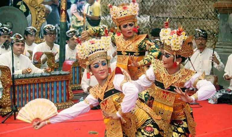10 Kesenian Tradisional Bali Yang Jarang Diminati di Jaman Milenial