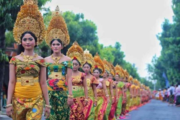 Budaya dan Tradisi di Bali yang Jadi Daya Tarik Wisatawan, Apa saja itu?
